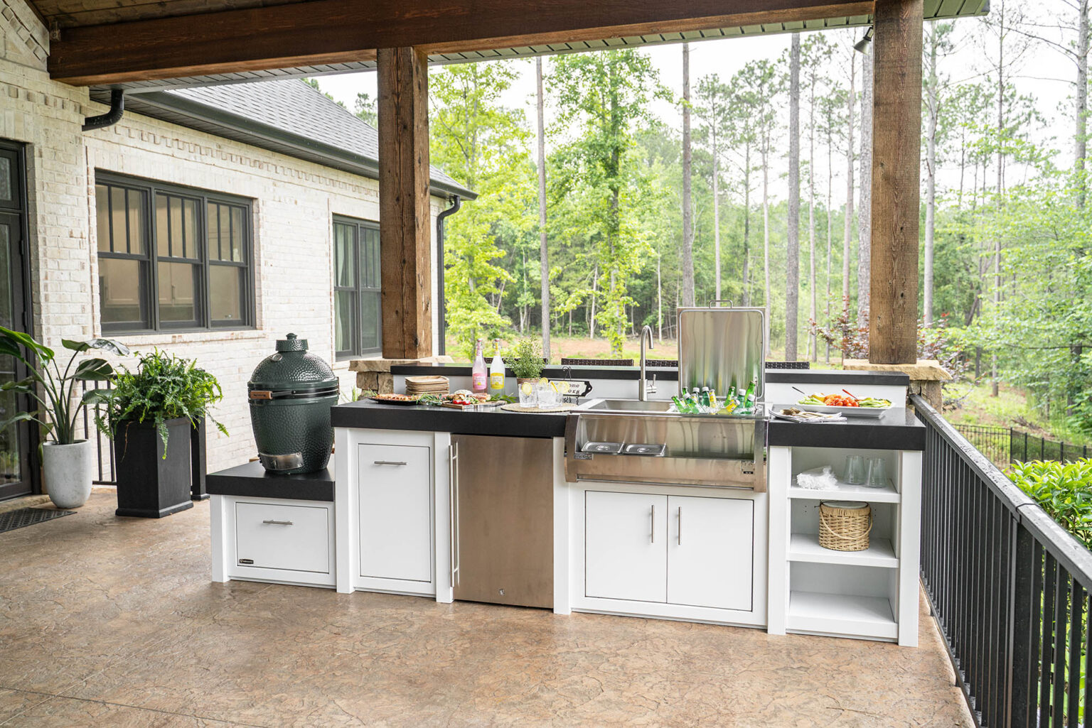 Outdoor Kitchens for the Patio | Custom Designs | Made in the USA